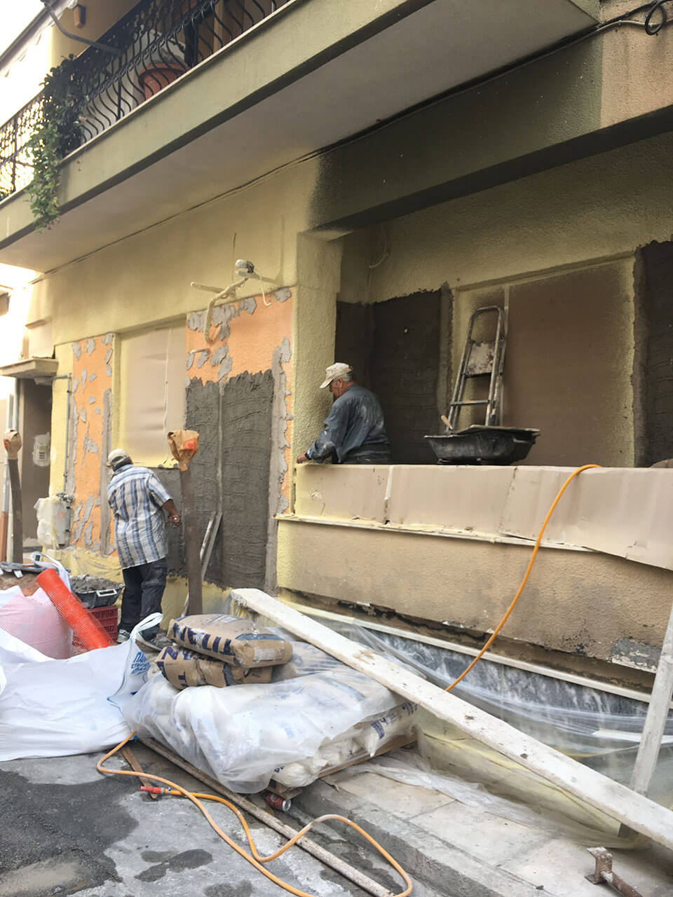 Θερμοπρόσοψη τοίχου στον Χολαργό – Μονώσεις Γιαννάτος