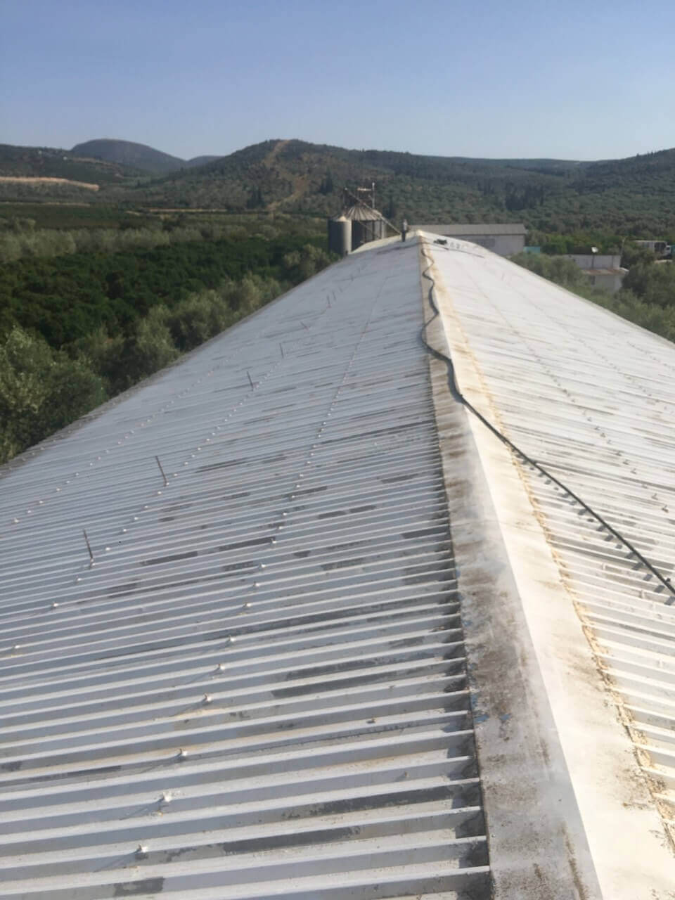 Άργος: Θερμομόνωση & Στεγάνωση Λαμαρίνας 1.700τμ (Πτηνοτροφείο ...