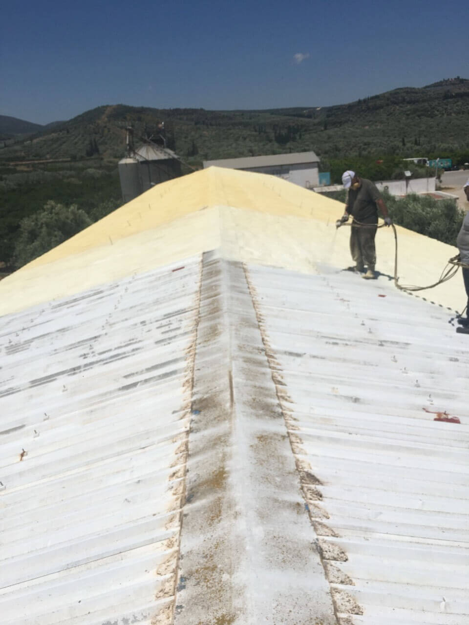 Άργος: Θερμομόνωση & Στεγάνωση Λαμαρίνας 1.700τμ (Πτηνοτροφείο ...